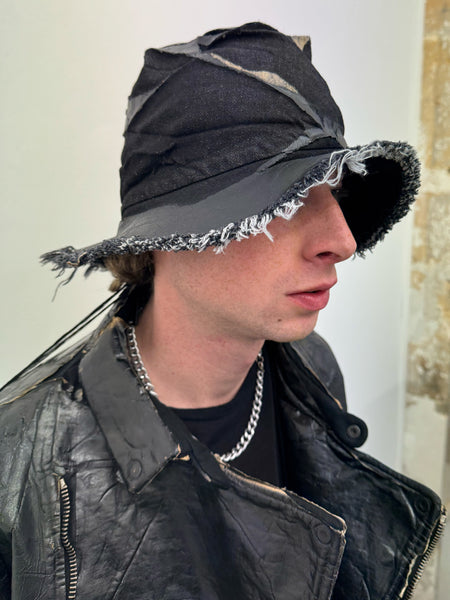 Masnada Crushed paper Hat – DARK WAVE